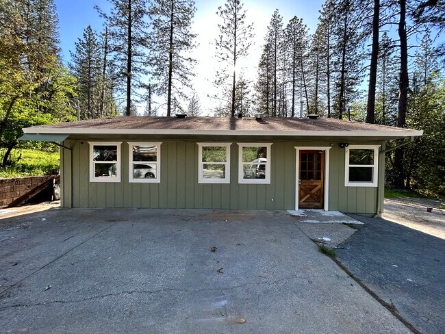 12426 N Bloomfield Rd | Rentals in Nevada City, CA