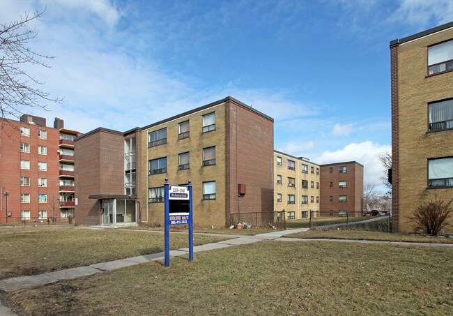 1535 Birchmount Rd Apartments | Toronto, ON Apartments For Rent