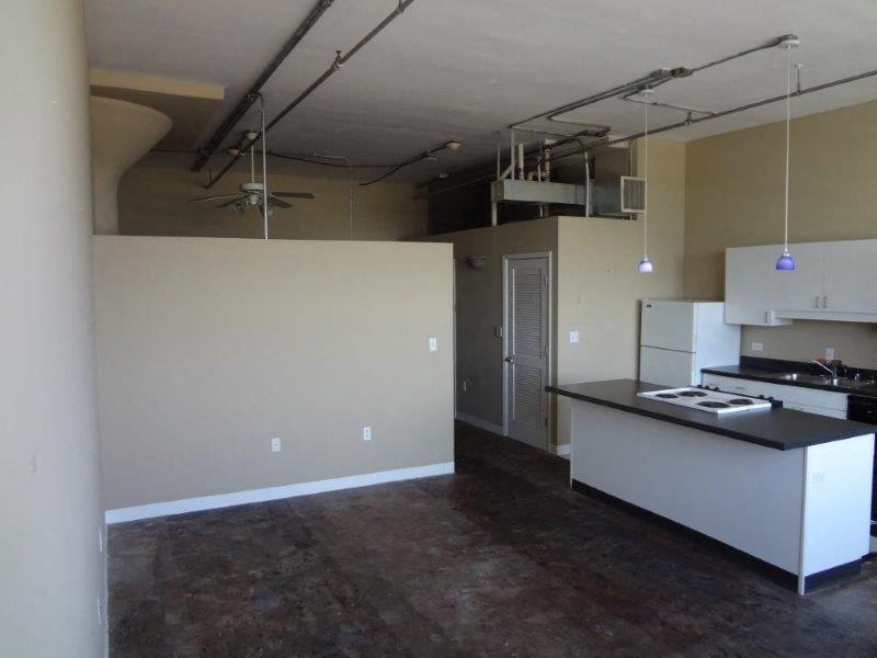 Block 2 Lofts Apartments in Little Rock, AR | ApartmentHomeLiving.com