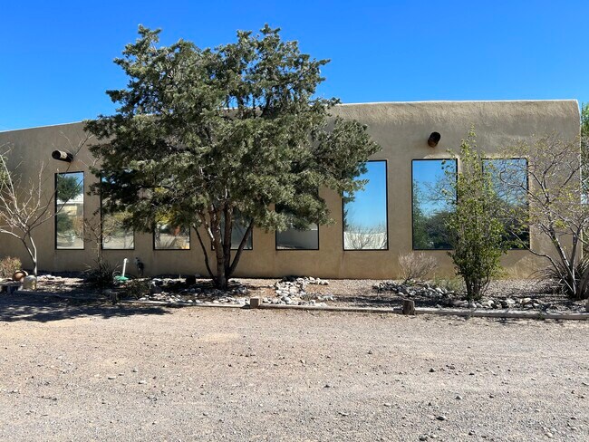 481 Chimaja Rd | Rentals in Corrales, NM