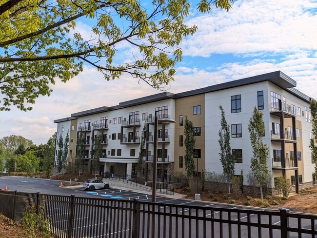 The Wilbur Views Apartments in Bethlehem, PA | ApartmentHomeLiving.com