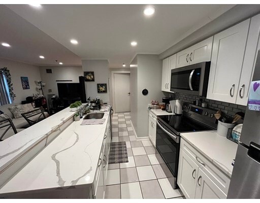 540 Commonwealth Ave | Rentals in Boston, MA