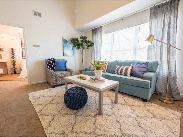 Carolina Creek Apartments in Greenville, NC | ApartmentHomeLiving.com