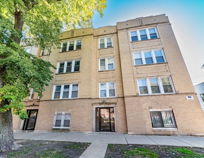 1511 W Albion Ave Apartments and Nearby Chicago Apartments For Rent ...