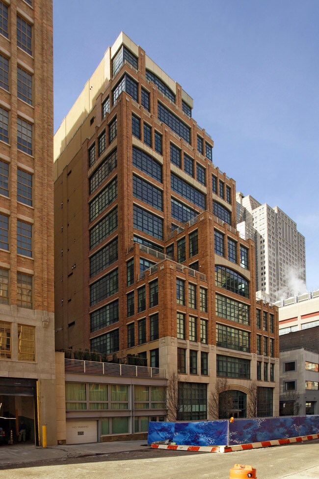 The Sky Lofts Apartments | New York, NY Apartments For Rent