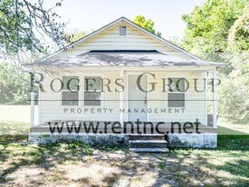 Homes For Rent Near Me | ApartmentHomeLiving.com