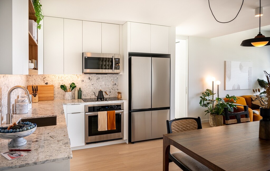 Dallas Urby Apartments in Dallas, TX | ApartmentHomeLiving.com