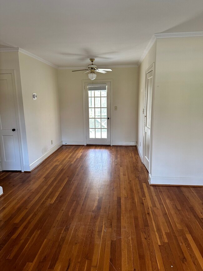 2357 Sharon Rd | Rentals in Charlotte, NC