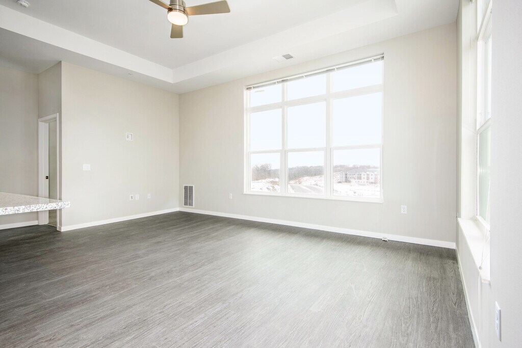 Limestone Ridge Apartments in Fitchburg, WI | ApartmentHomeLiving.com