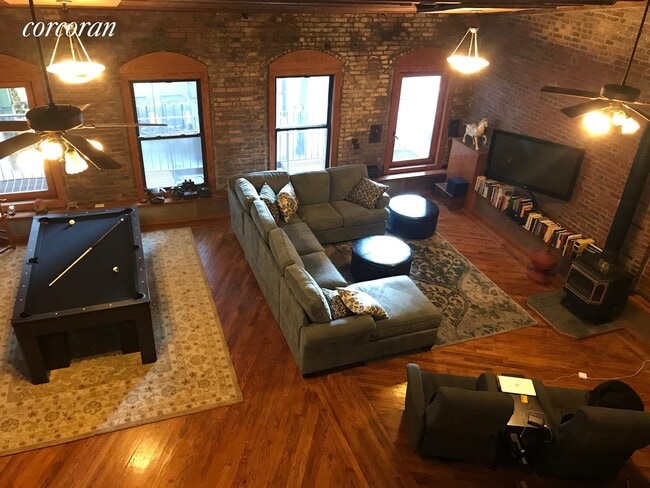 44 Water St | Rentals in New York, NY