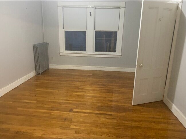 12 Perrin St Apartments and Nearby Attleboro Apartments For Rent ...
