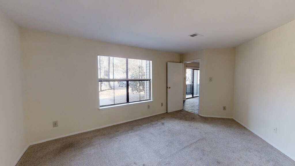 Emerald Place | Durham, NC Apartments