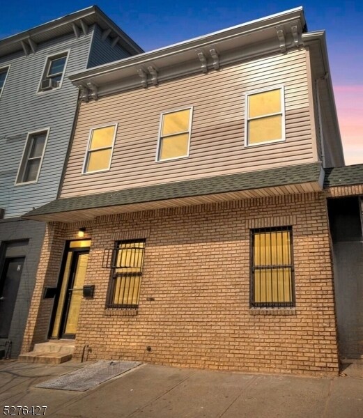 4 1st St, Unit 1 | Rentals in Elizabeth, NJ