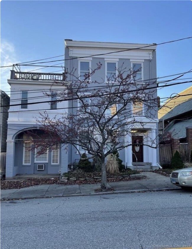 58 Huntington St, Unit C | Rentals in New London, CT
