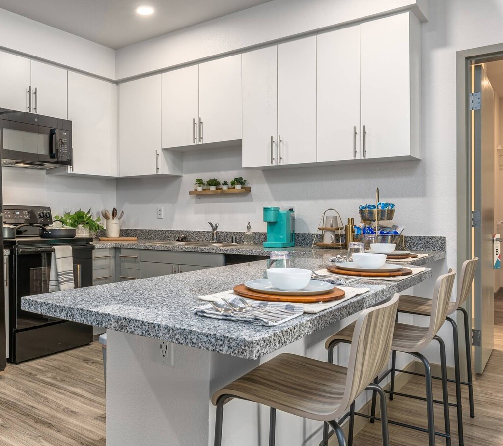 Merced Station Apartments in Merced, CA | ApartmentHomeLiving.com