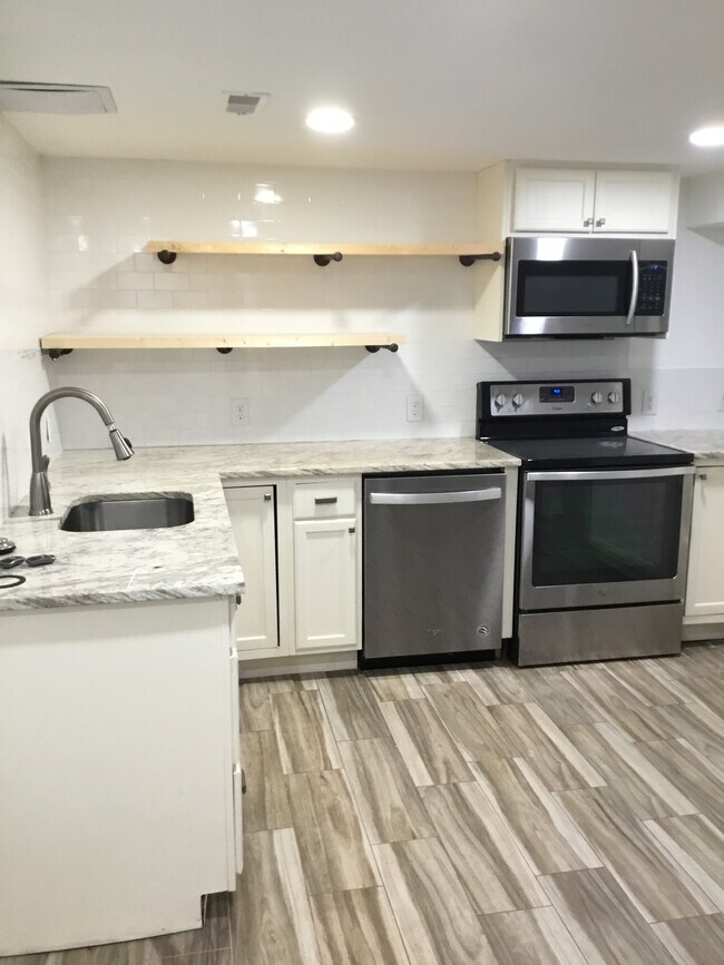 42497 Spinks Ferry Rd | Rentals in Leesburg, VA