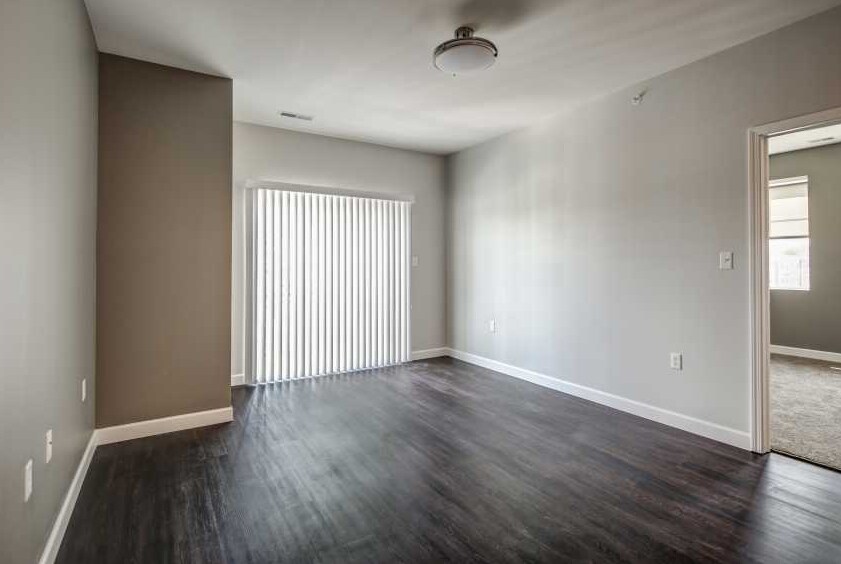 The Promenade at Founders Square | Portage, IN Apartments