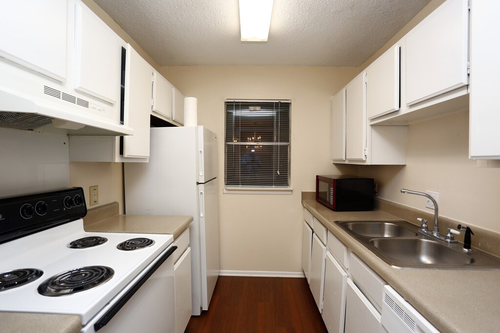 Landmark | Clinton, MS Apartments