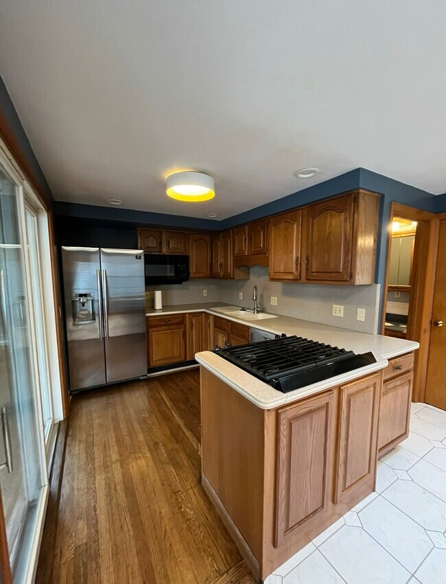 5 Capt Peter Simpson Rd | Rentals in Millbury, MA