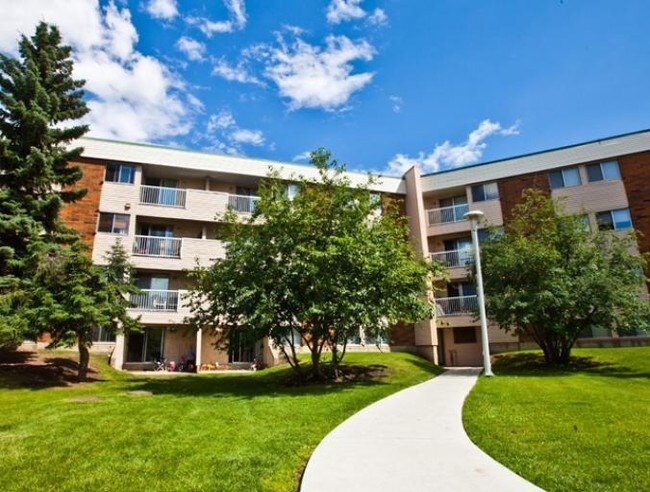 Callingwood on 170th Apartments | Edmonton, AB Apartments For Rent