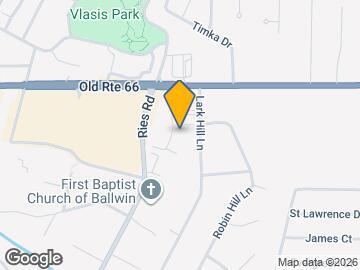 Ballwin Manor Apartments in Ballwin, MO | ApartmentHomeLiving.com