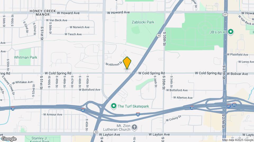 Ravinia Apartments and Nearby Milwaukee Apartments For Rent | Milwaukee, WI