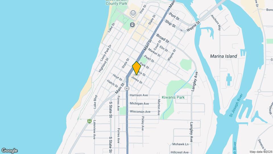 723 Jones St | Rentals in St. Joseph, MI