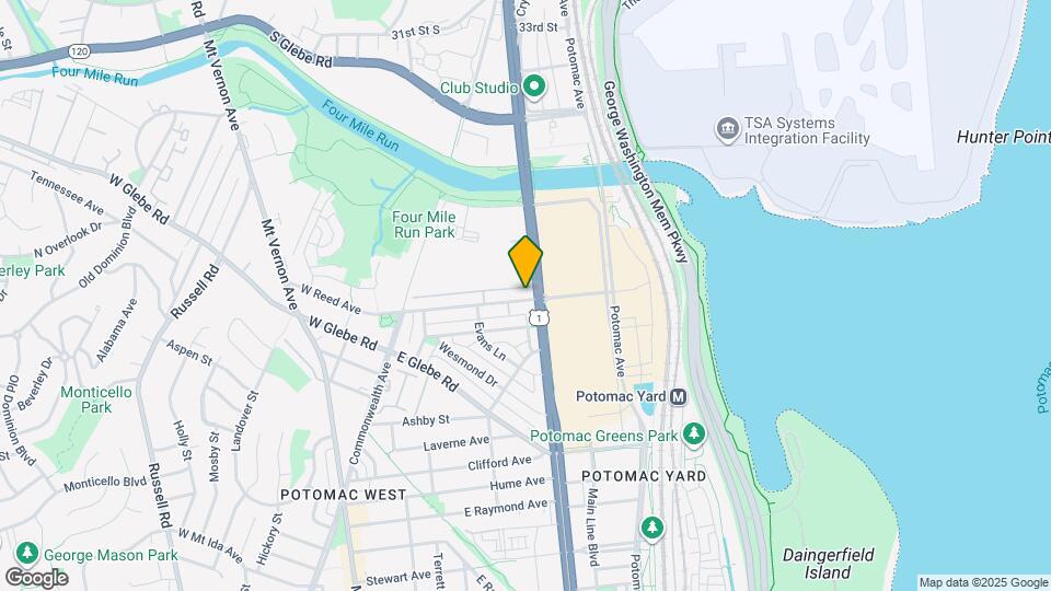 Jackson Crossing Apartments in Alexandria, VA | ApartmentHomeLiving.com