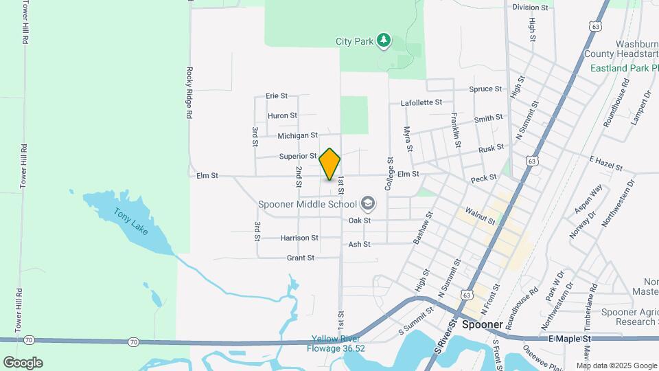 916 Lincoln Street Apartments and Nearby Spooner Apartments For Rent ...