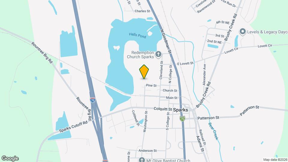 210 Pine St | Rentals in Sparks, GA